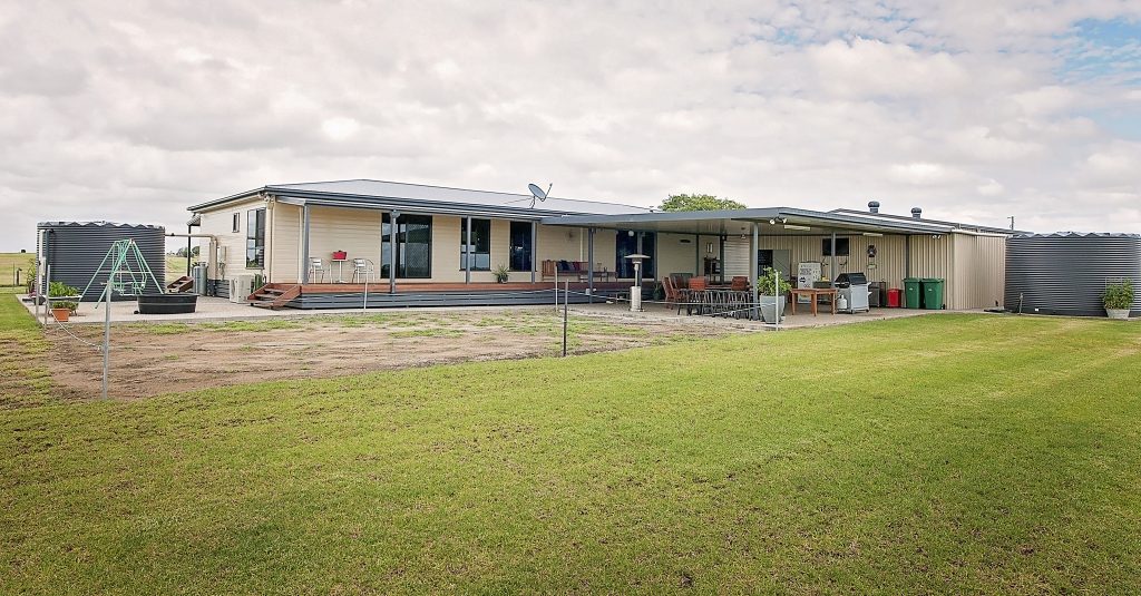 Photo Gallery - A Custom Designed Modular Home Delivered in 16 Weeks